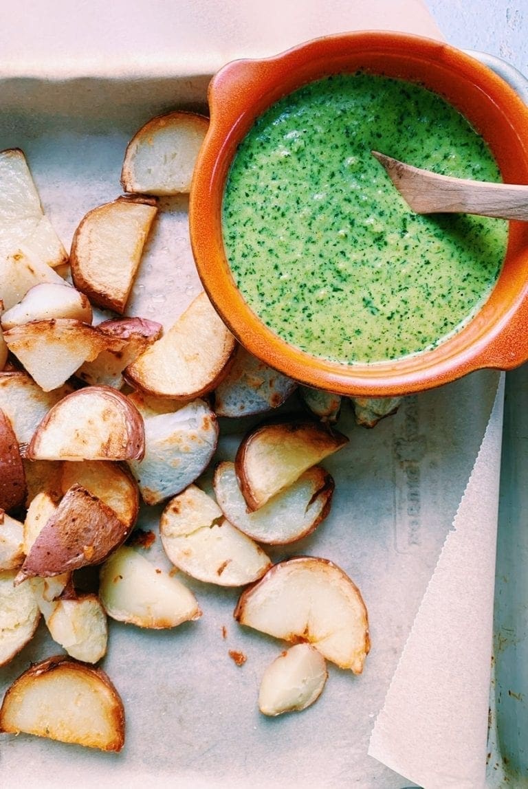 Addictive Spicy Green Sauce - The Fig Jar